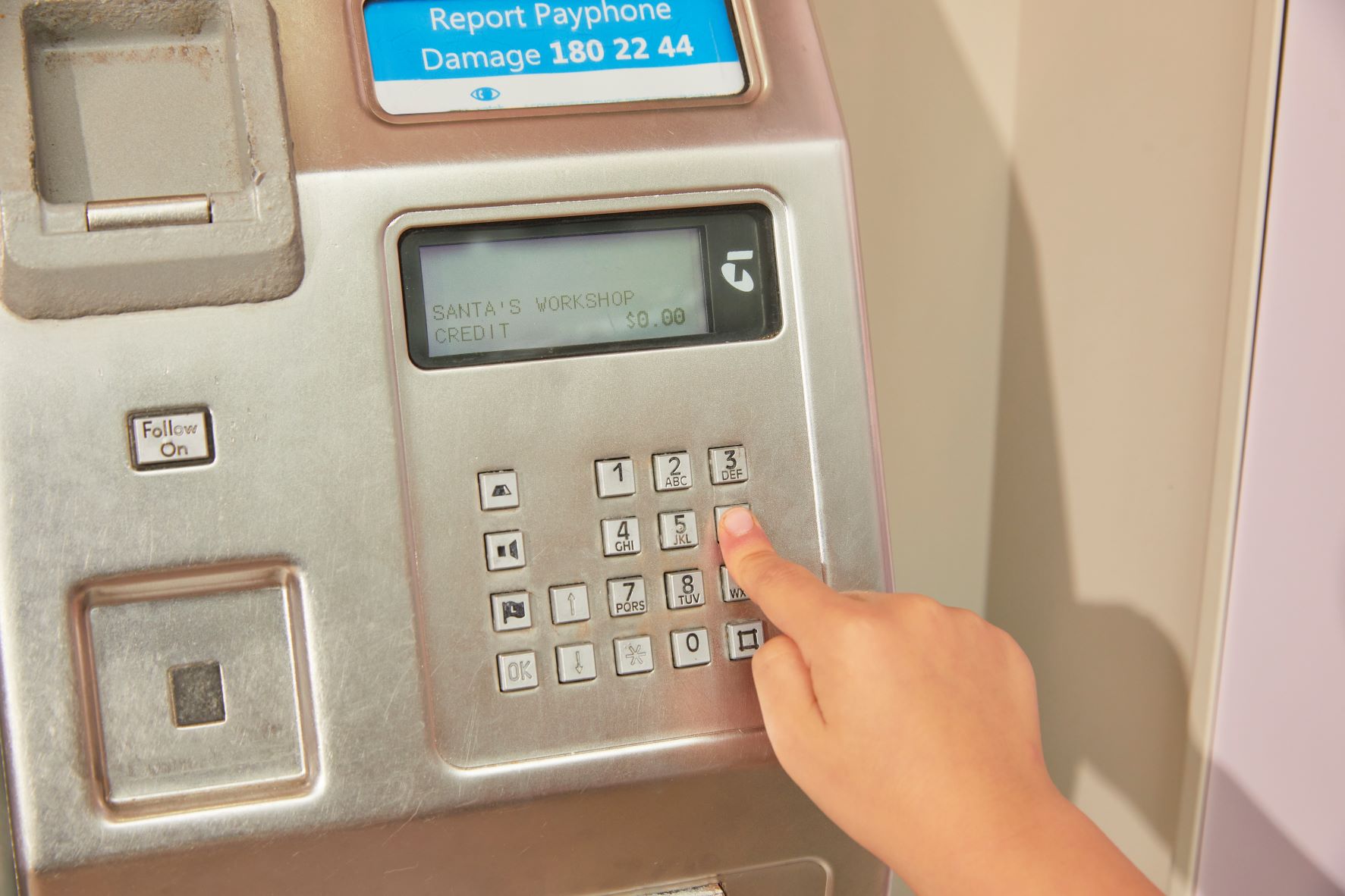 Aussie Kids can Call Santa Free this Christmas from all Telstra ...